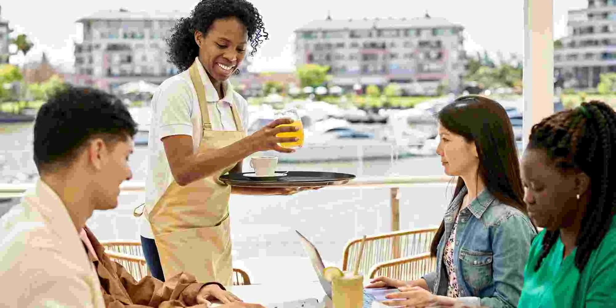 7 Ways to Make Your Restaurant Tourist Friendly! - Applova